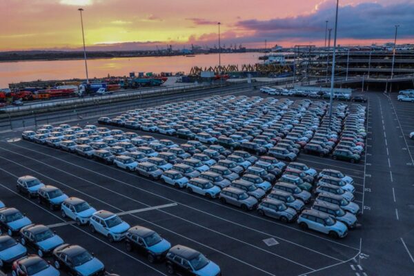 UK vehicle production remains in decline - Selsia